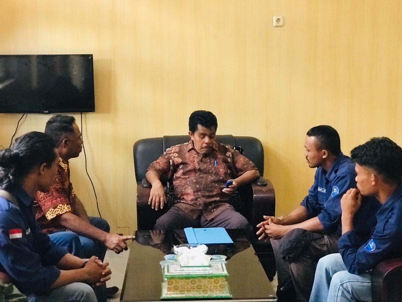 Desak Usut Dugaan Korupsi Dana Desa, IPMB dan BPD Busua Kompak Datangi ...